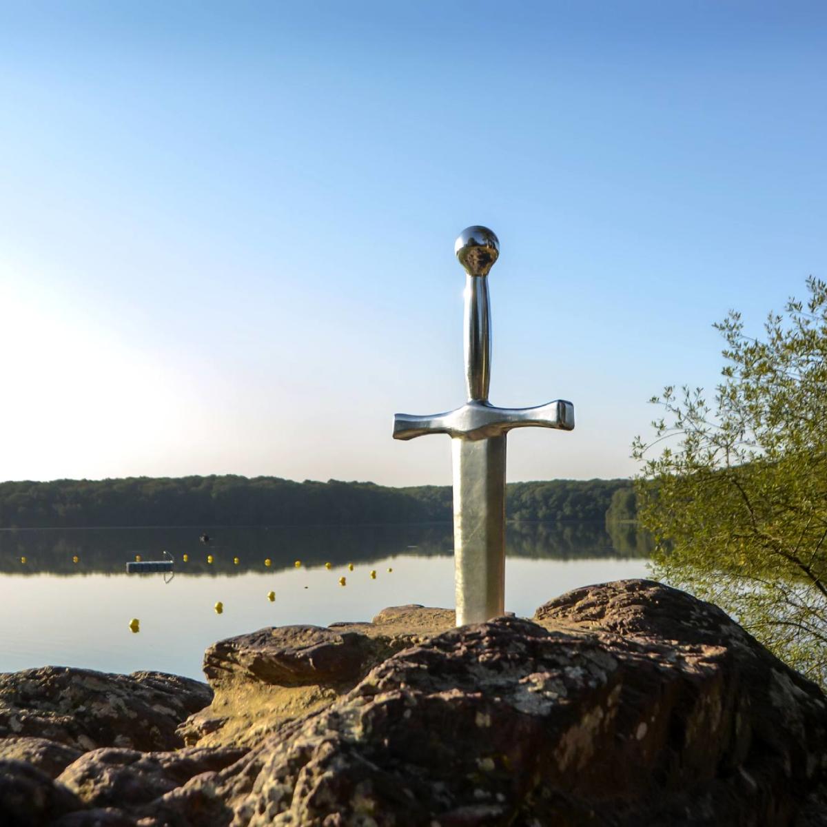 La Dame du Lac – La fée Viviane – Personnage légendaire en Brocéliande